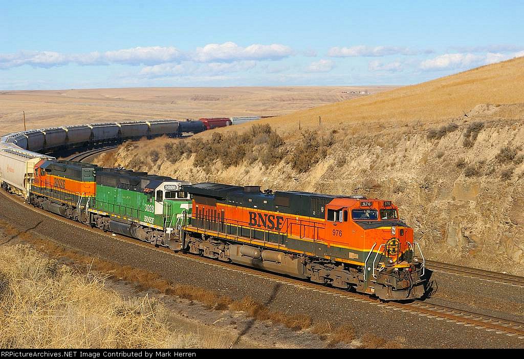 BNSF 976 West